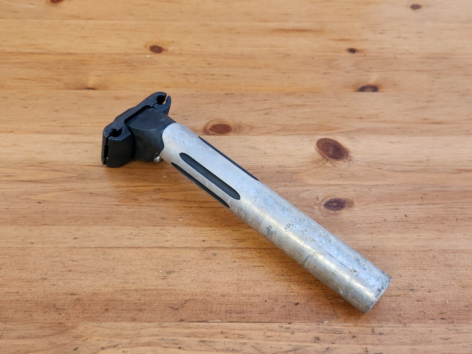 SR Laprade 26.8 Seatpost Fluted Grey